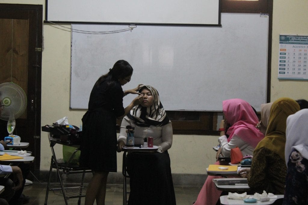 Workshop Makeup oleh Alumni, Diah Astuti Handayani